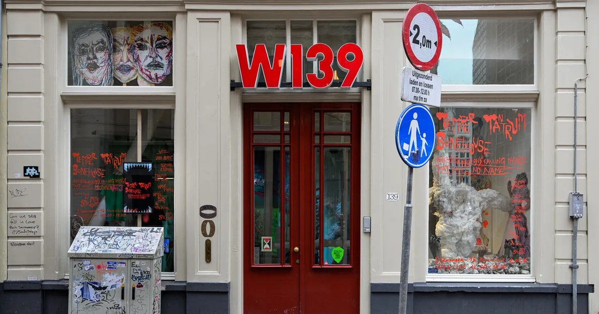 W139 — ADE