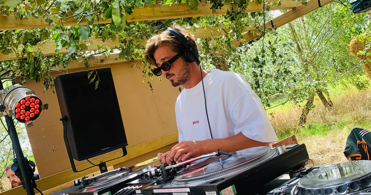 Andy Luff — ADE