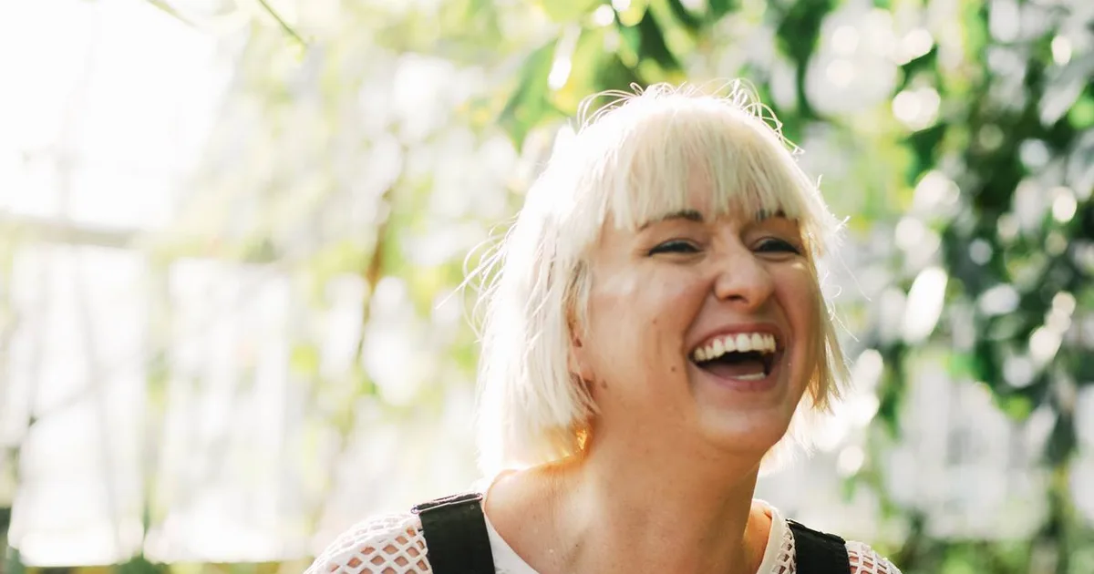 Alison Swing — ADE